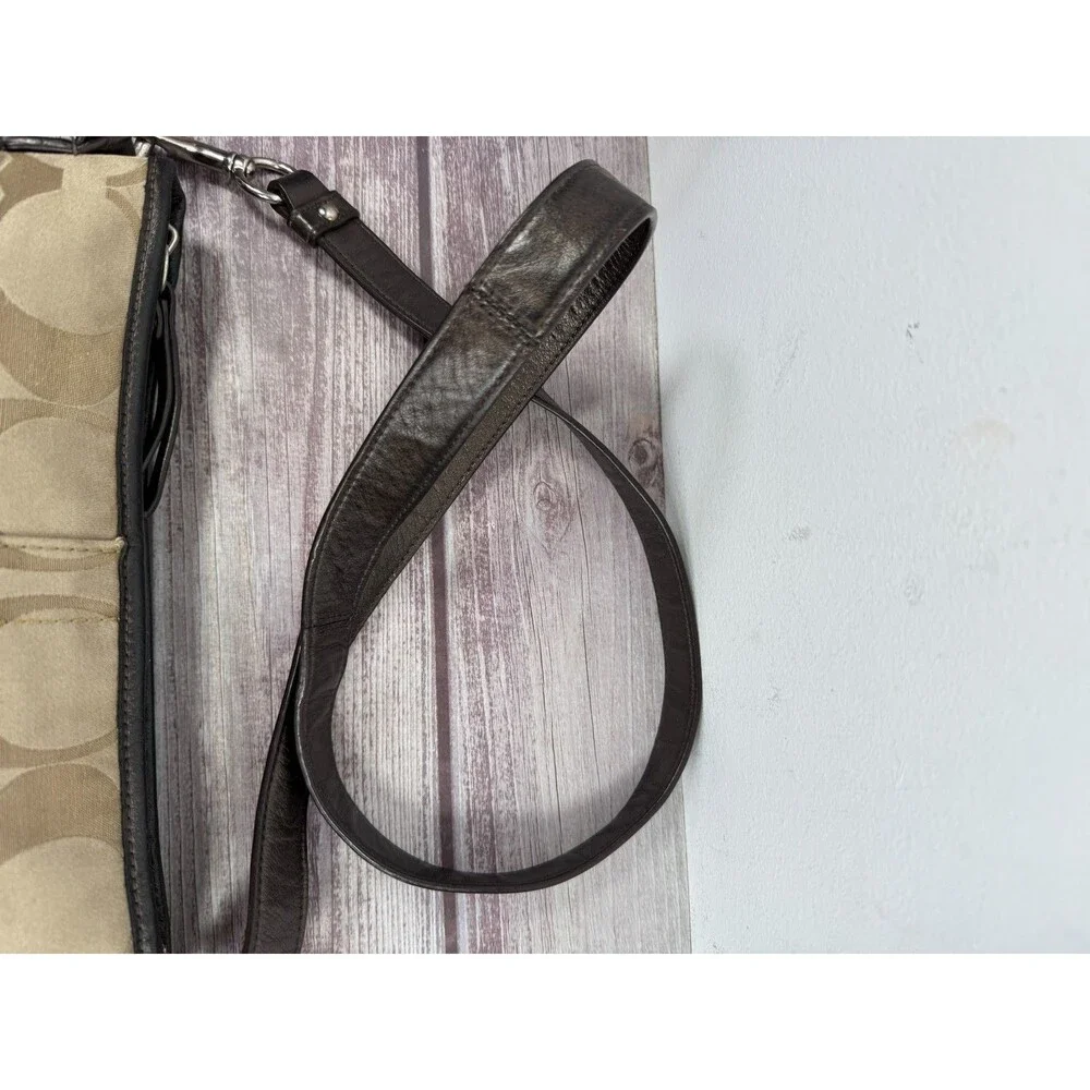 Coach | Bags | Coach F973 Signature Chain Brown Beige Convertible ...